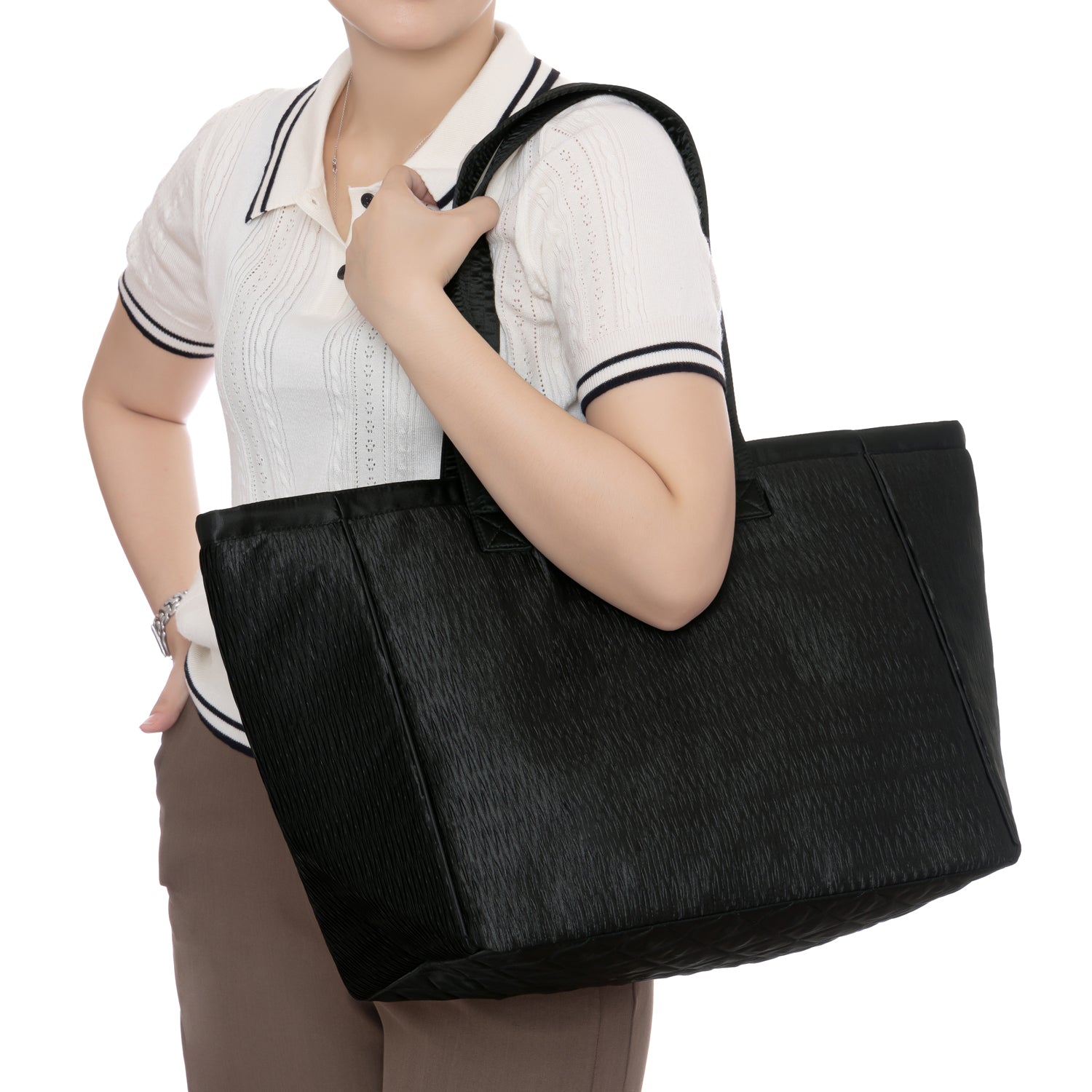 NaRaYa Pleated Satin Shoudler Bag